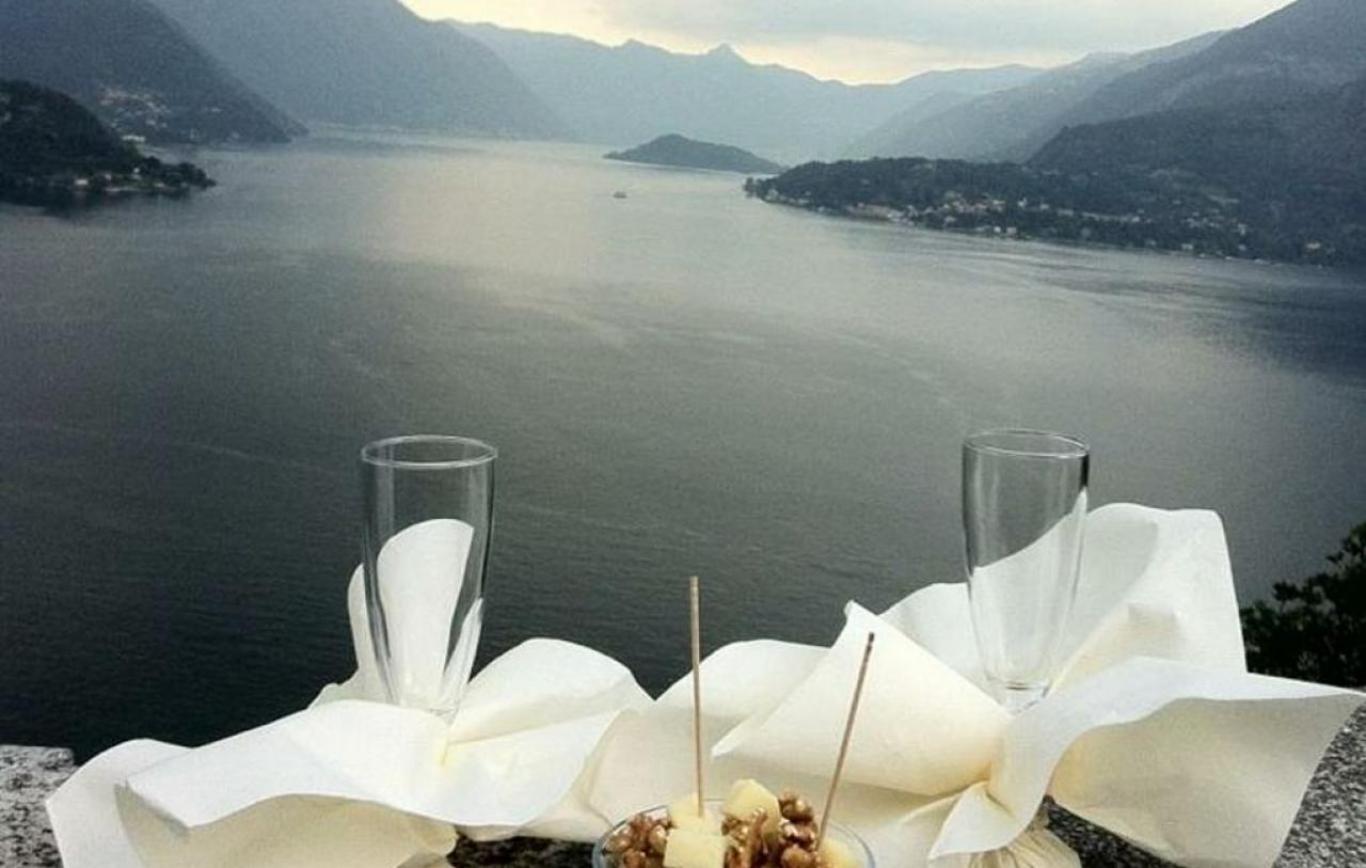 Punto di ristoro - Castello di Vezio. Lago di Como